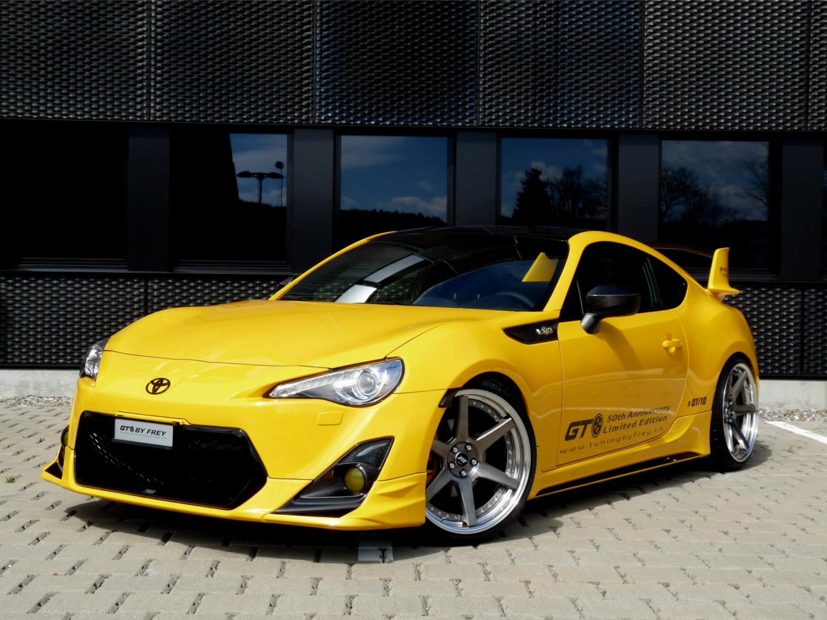 TOYOTA / 86 / ZEAST ST1 | WORK Photo Gallery