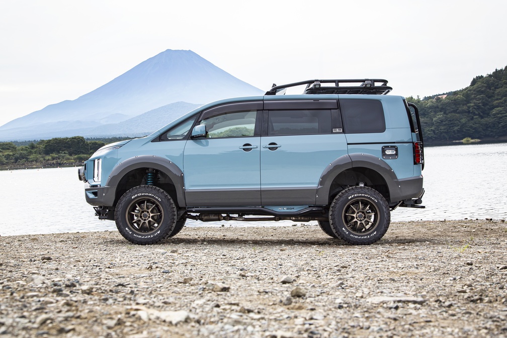 MITSUBISHI / DELICA D:5 / WORKEMOTION D9R | WORK Photo Gallery