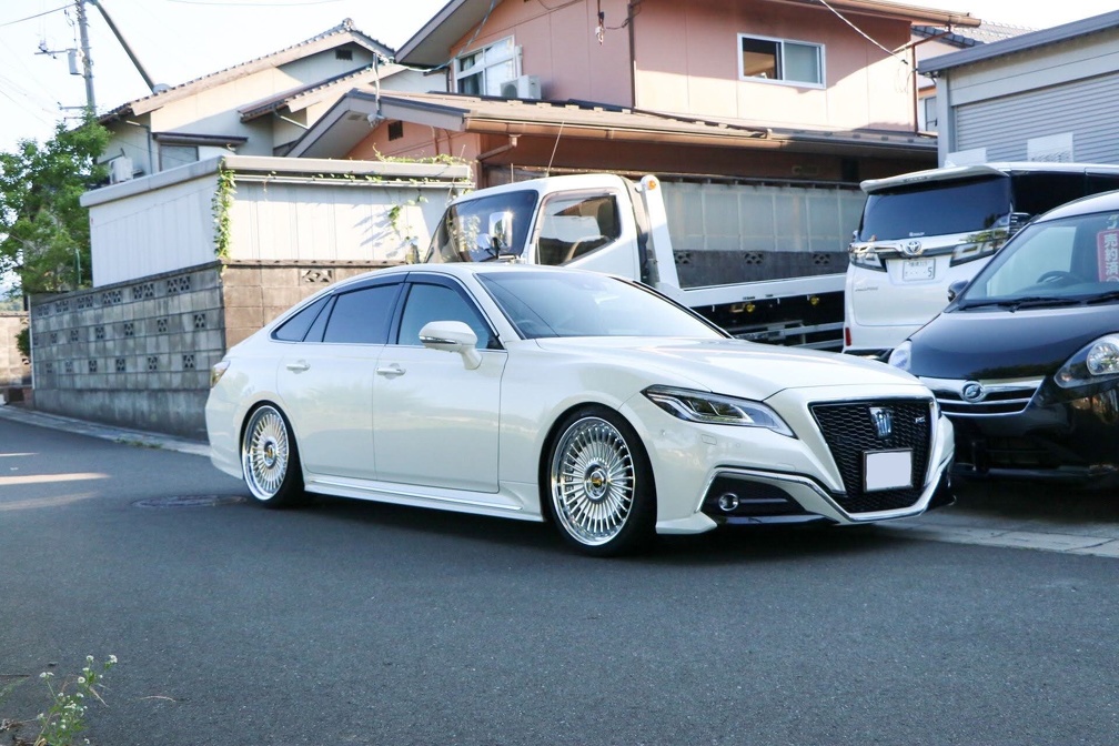 TOYOTA / CROWN / EMITZ | WORK Photo Gallery