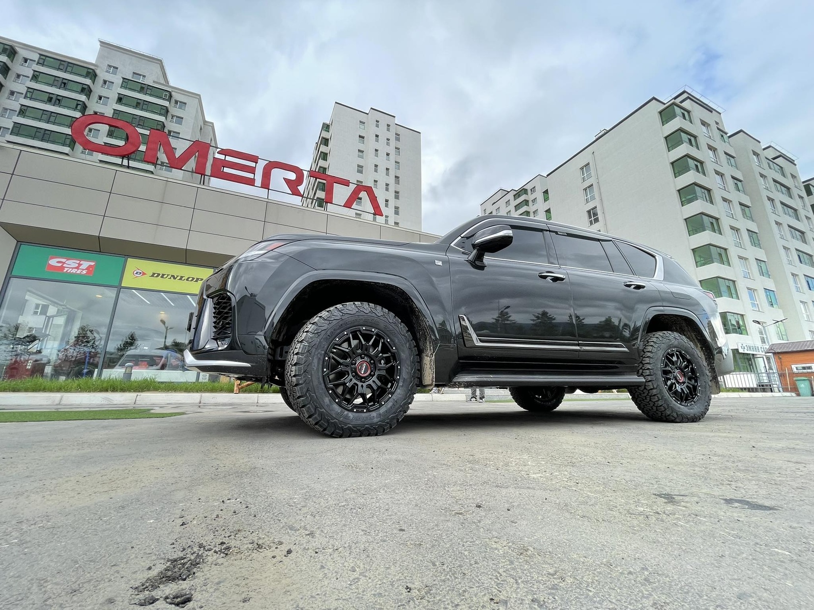 LEXUS / LX / CRAG LCG | WORK Photo Gallery