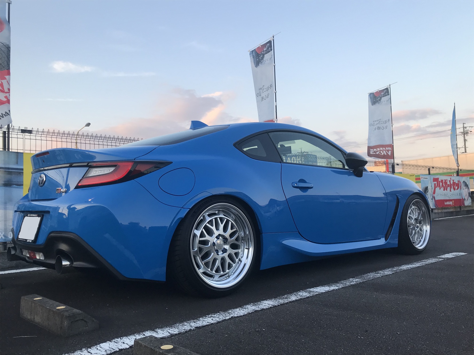 TOYOTA / 86 / Seeker MX | WORK Photo Gallery