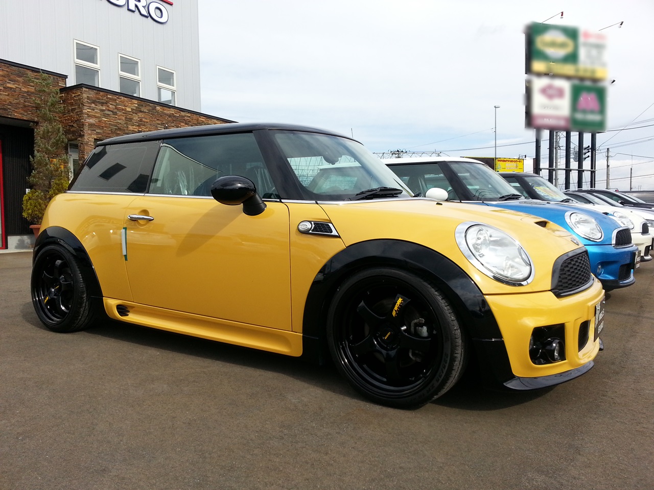 Mini / MEISTER S1R | WORK Photo Gallery