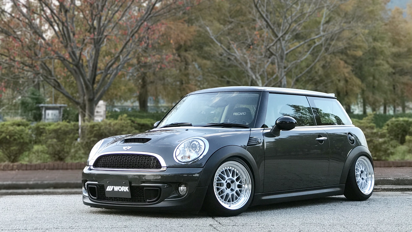 Mini / MEISTER M1 3p | WORK Photo Gallery