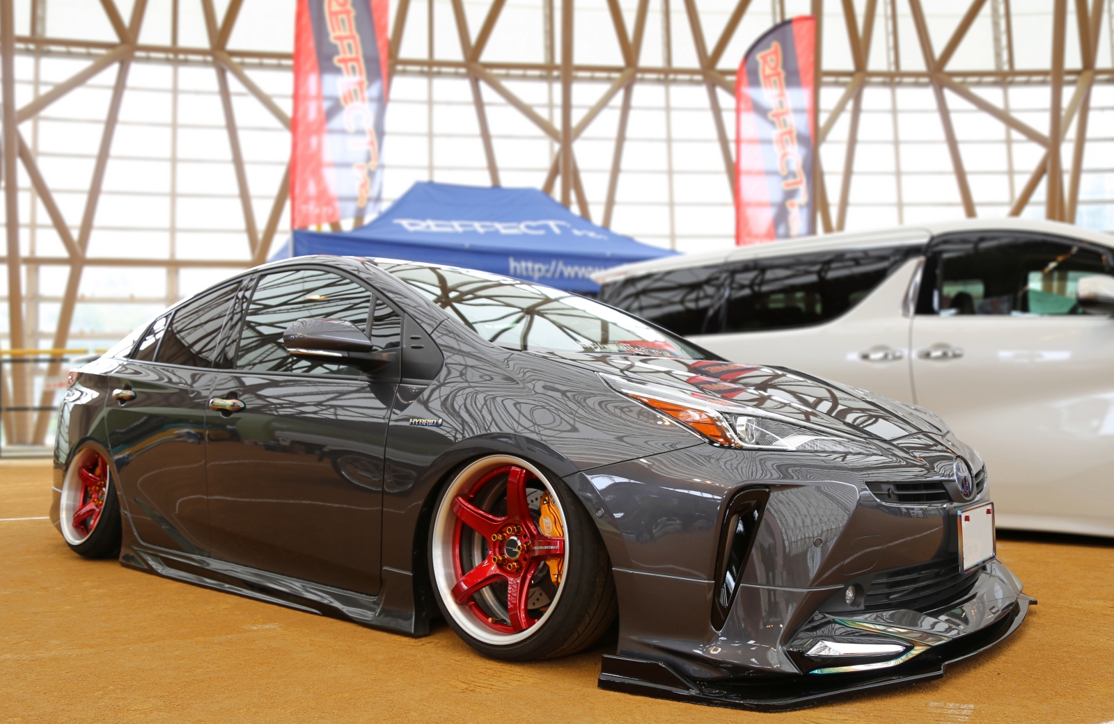TOYOTA / PRIUS / EMOTION T5R 2p | WORK Photo Gallery