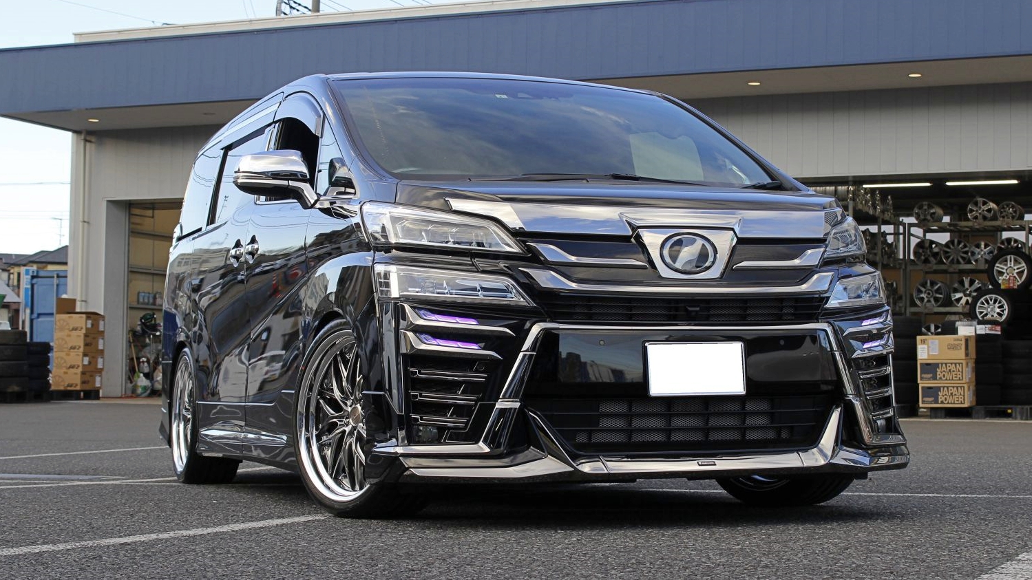 TOYOTA / ALPHARD & VELLFIRE / SCHWERT QUELL | WORK Photo Gallery