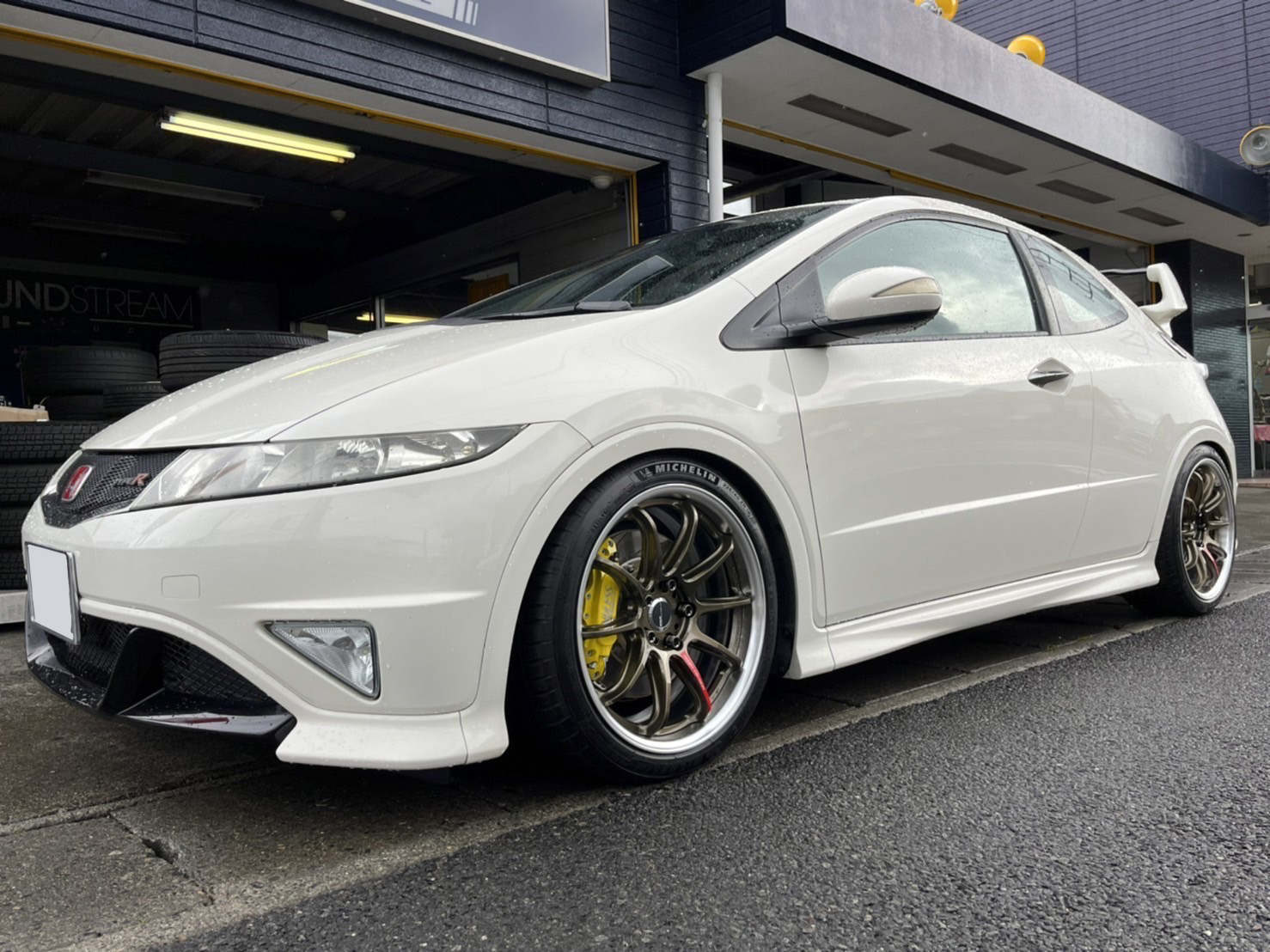 HONDA / CIVIC / EMOTION ZR10 2P | WORK Photo Gallery