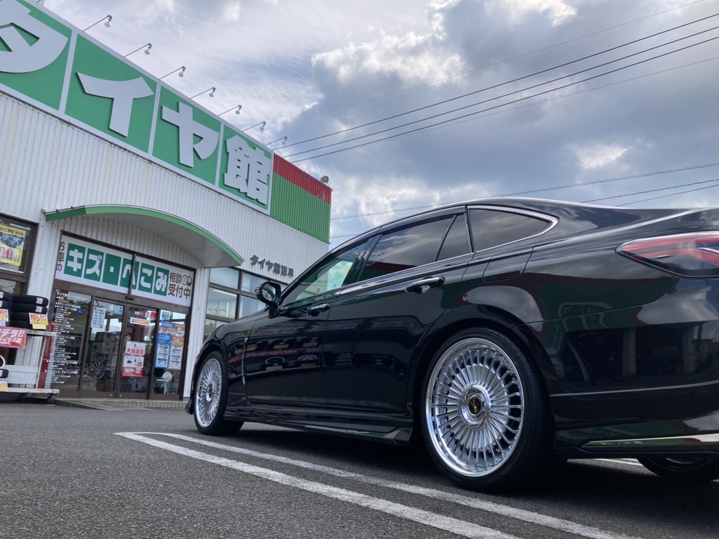 TOYOTA / CROWN / EMITZ | WORK Photo Gallery