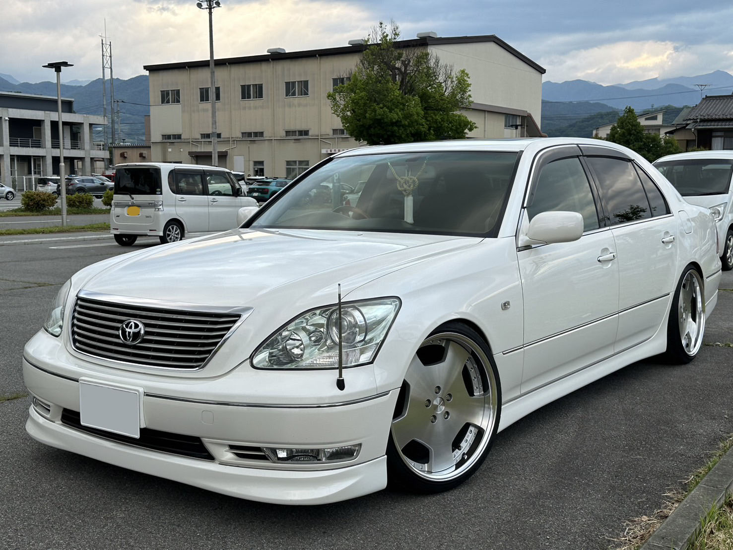 TOYOTA / CELSIOR / LANVEC LDZ | WORK Photo Gallery