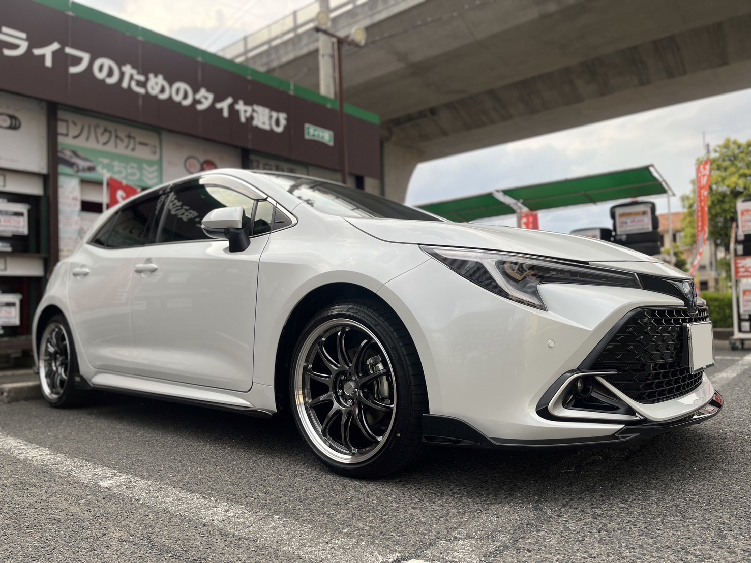 TOYOTA / COROLLA Series / EMOTION ZR10 | WORK Photo Gallery