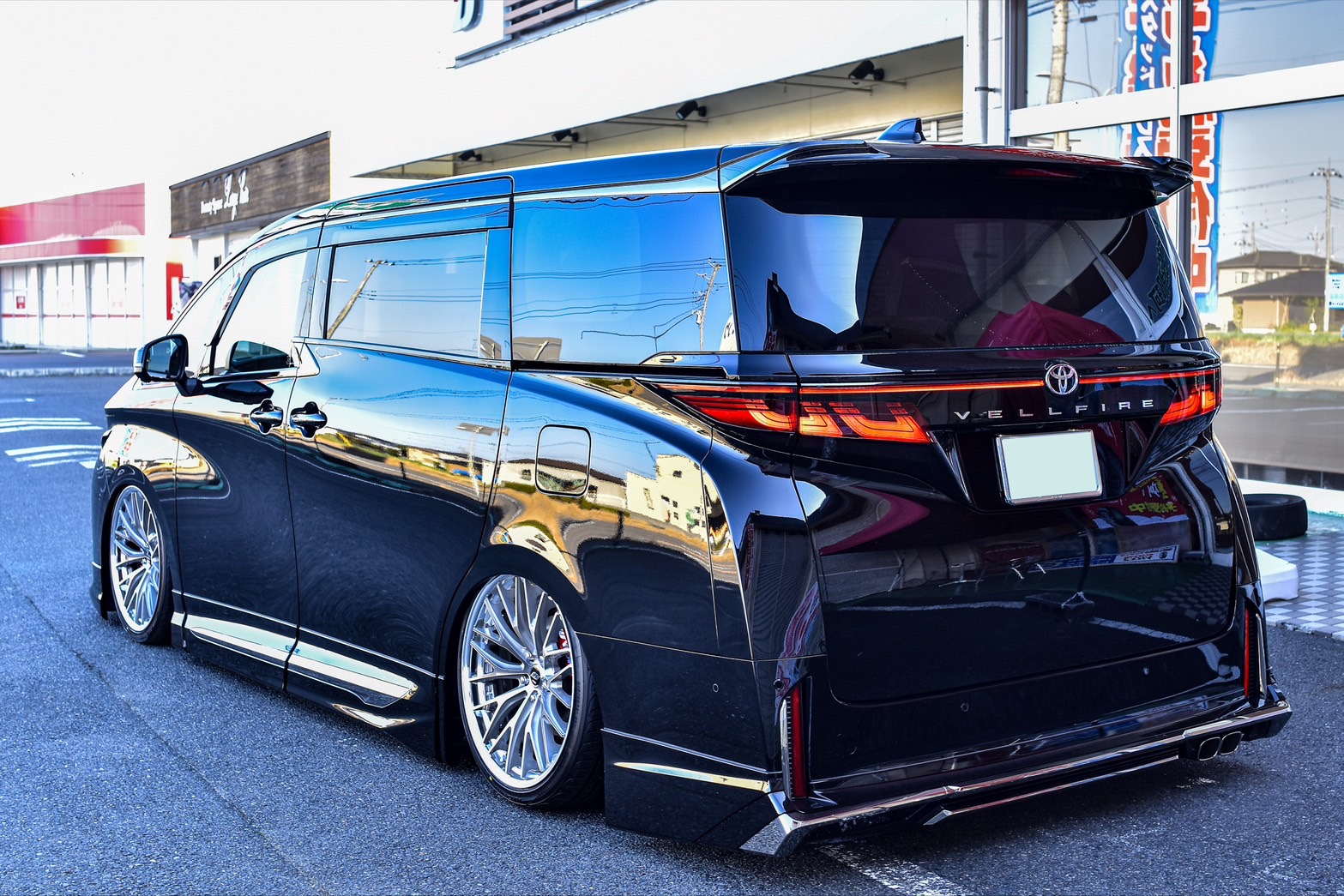 TOYOTA / ALPHARD & VELLFIRE / ZEAST STX | WORK Photo Gallery